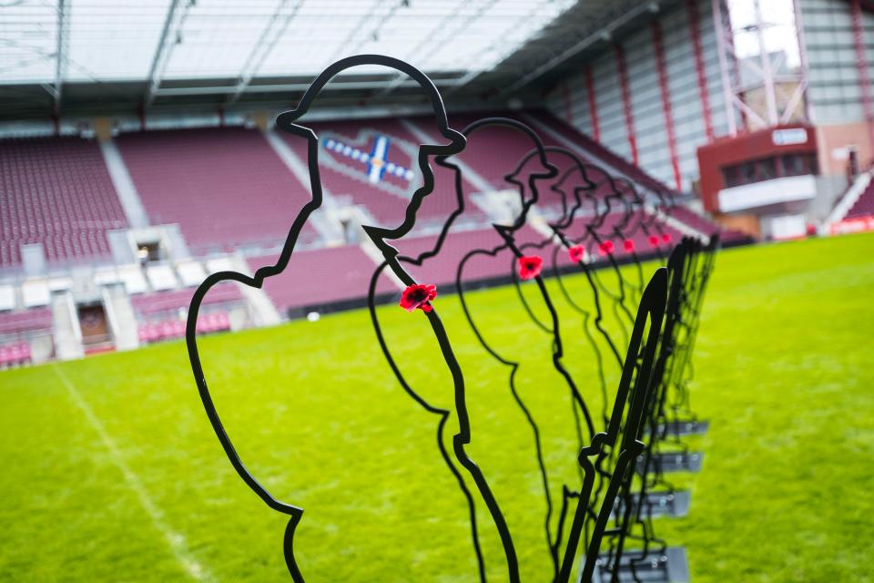WW1 Commerative Statue - The Terrace - Jambos Kickback