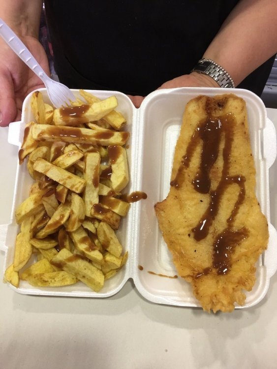 Chippy broon sauce? - The Shed - Jambos Kickback