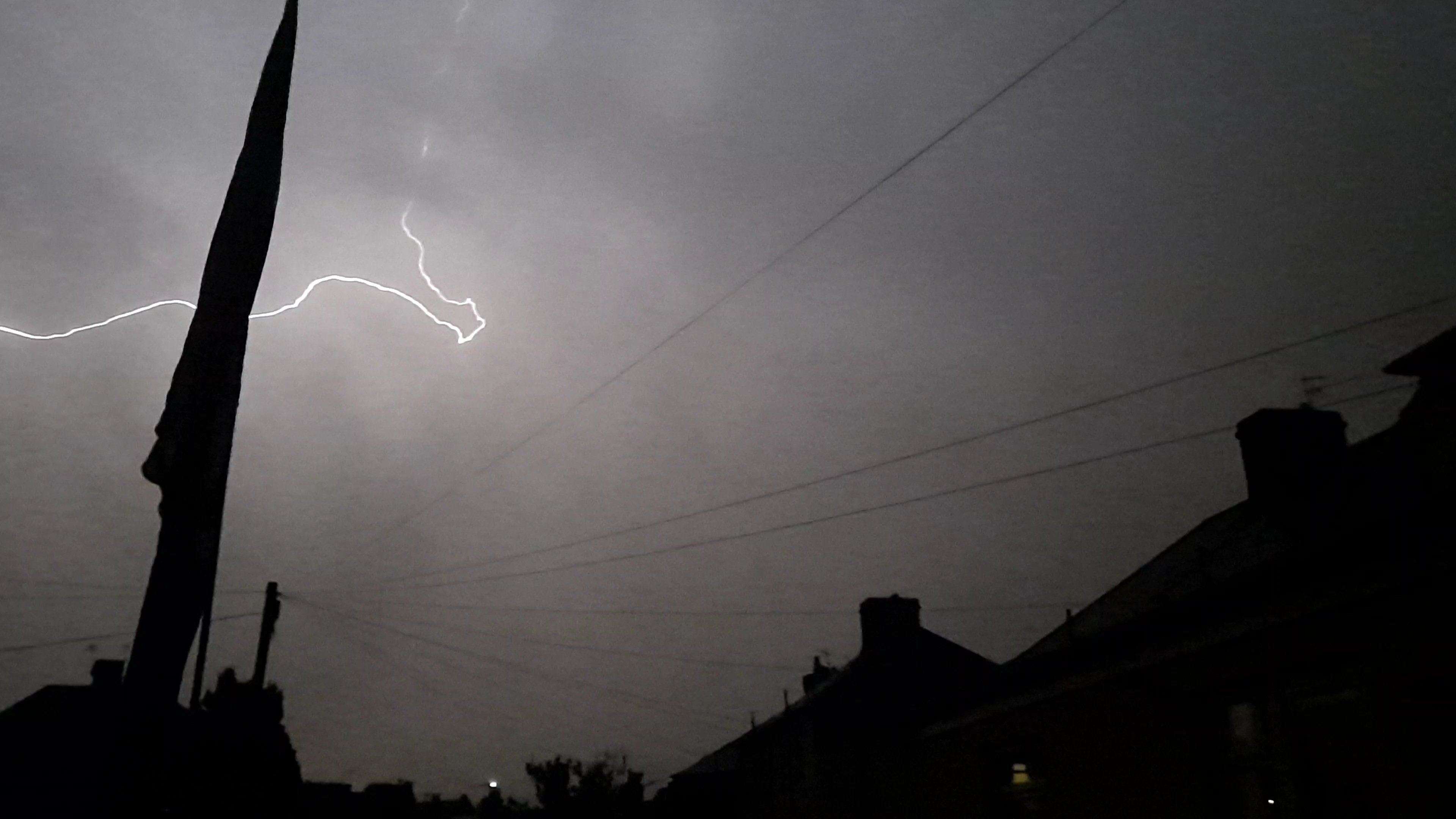 Thunderbolt and Lightning - The Shed - Jambos Kickback