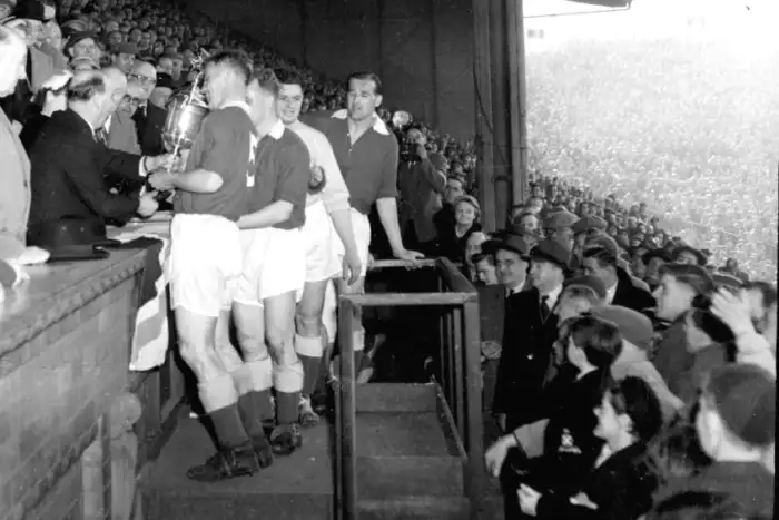 Scottish Cup Final 1956 - The Terrace - Jambos Kickback
