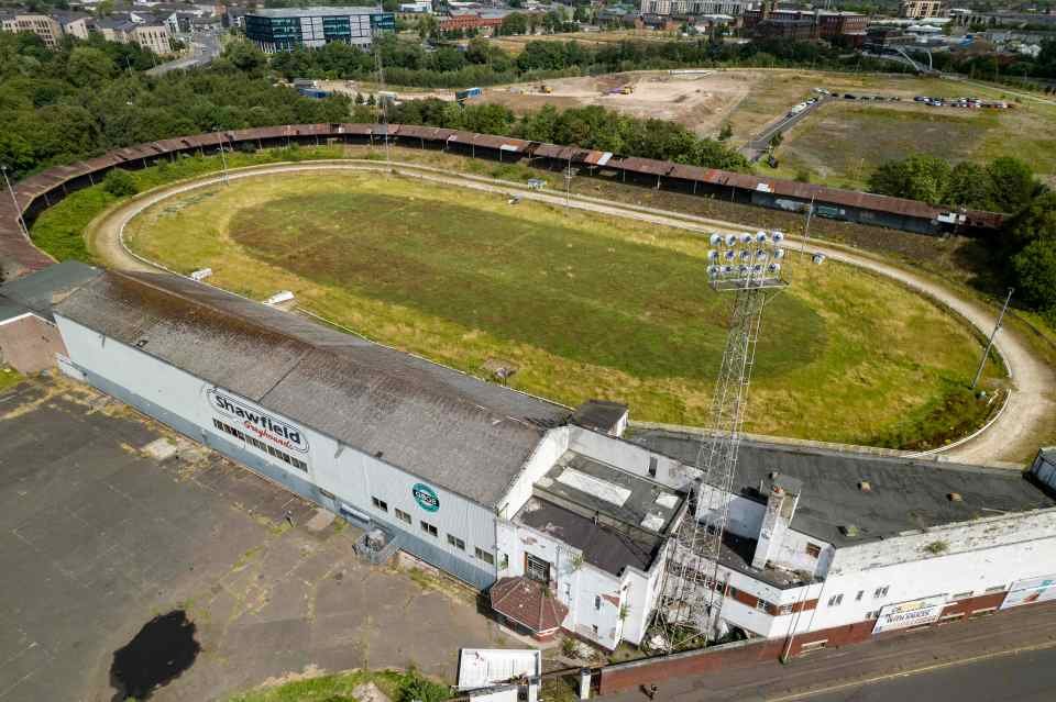 Shawfield Stadium photos - The Terrace - Jambos Kickback