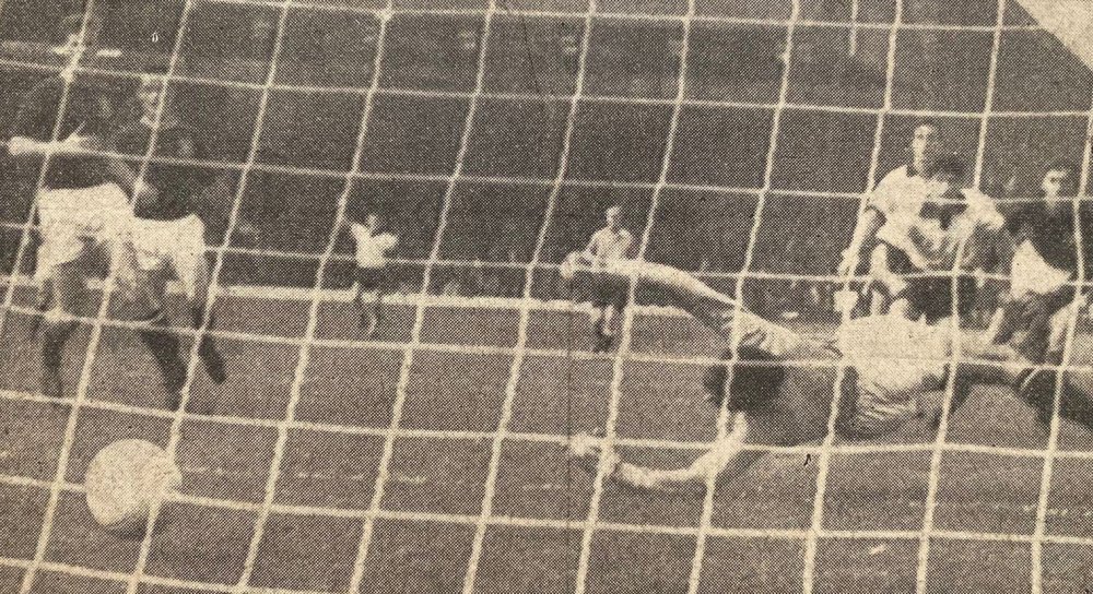 Donald Ford Book - Give Us A Goal. - Page 3 - The Terrace - Jambos Kickback