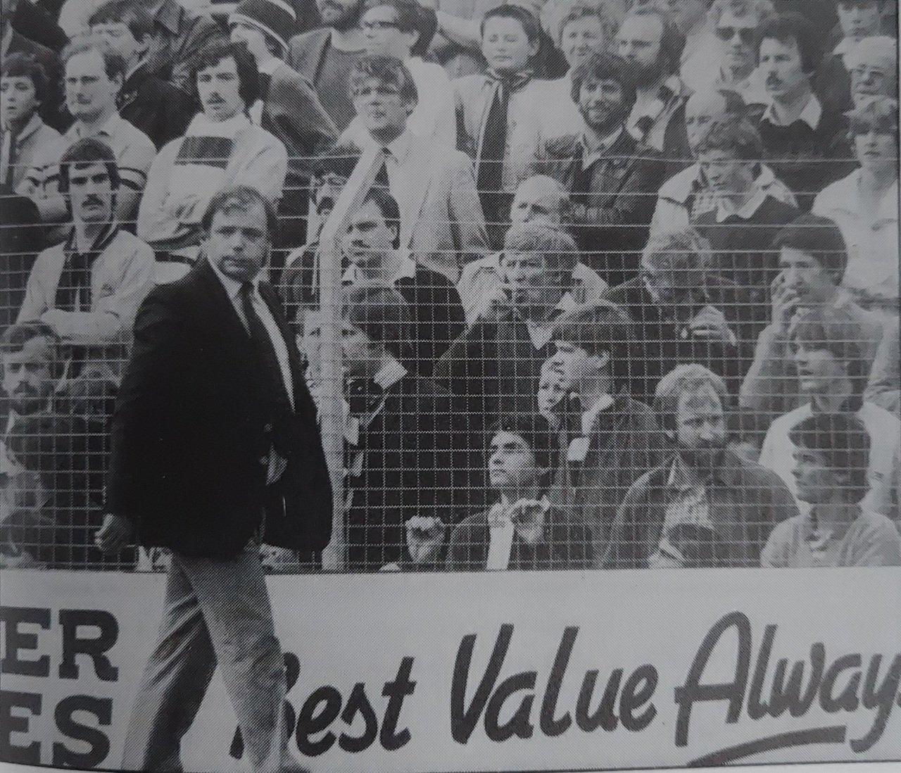 The Wallace Mercer song on 37 minutes - the whole stand joining in ...